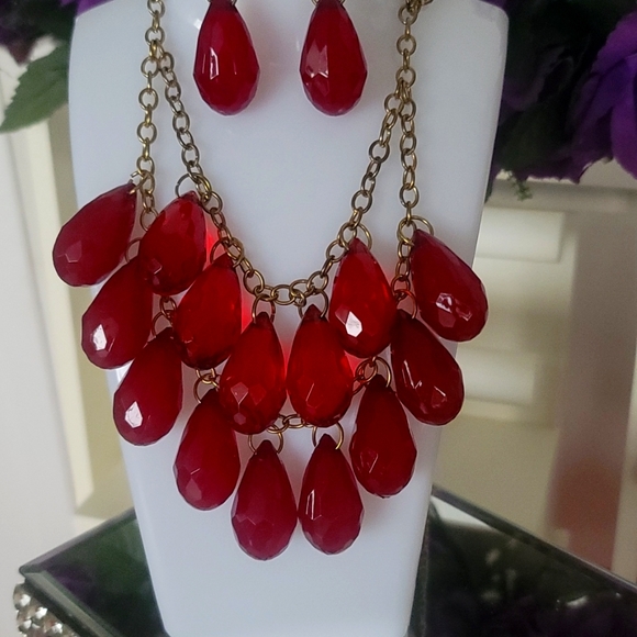 Jewelry | Nwt Red Chunky Acrylic Jewel Set | Poshmark